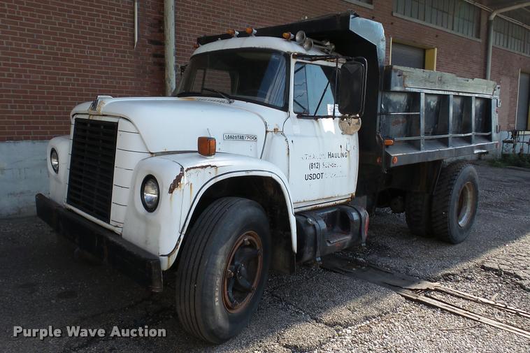 1974 International Loadstar 1700A dump truck in Evansville, IN | Item ...