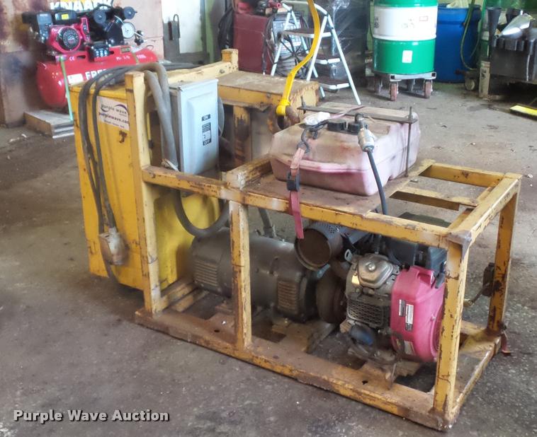 Generator in Grain Valley, MO | Item DD1574 sold | Purple Wave