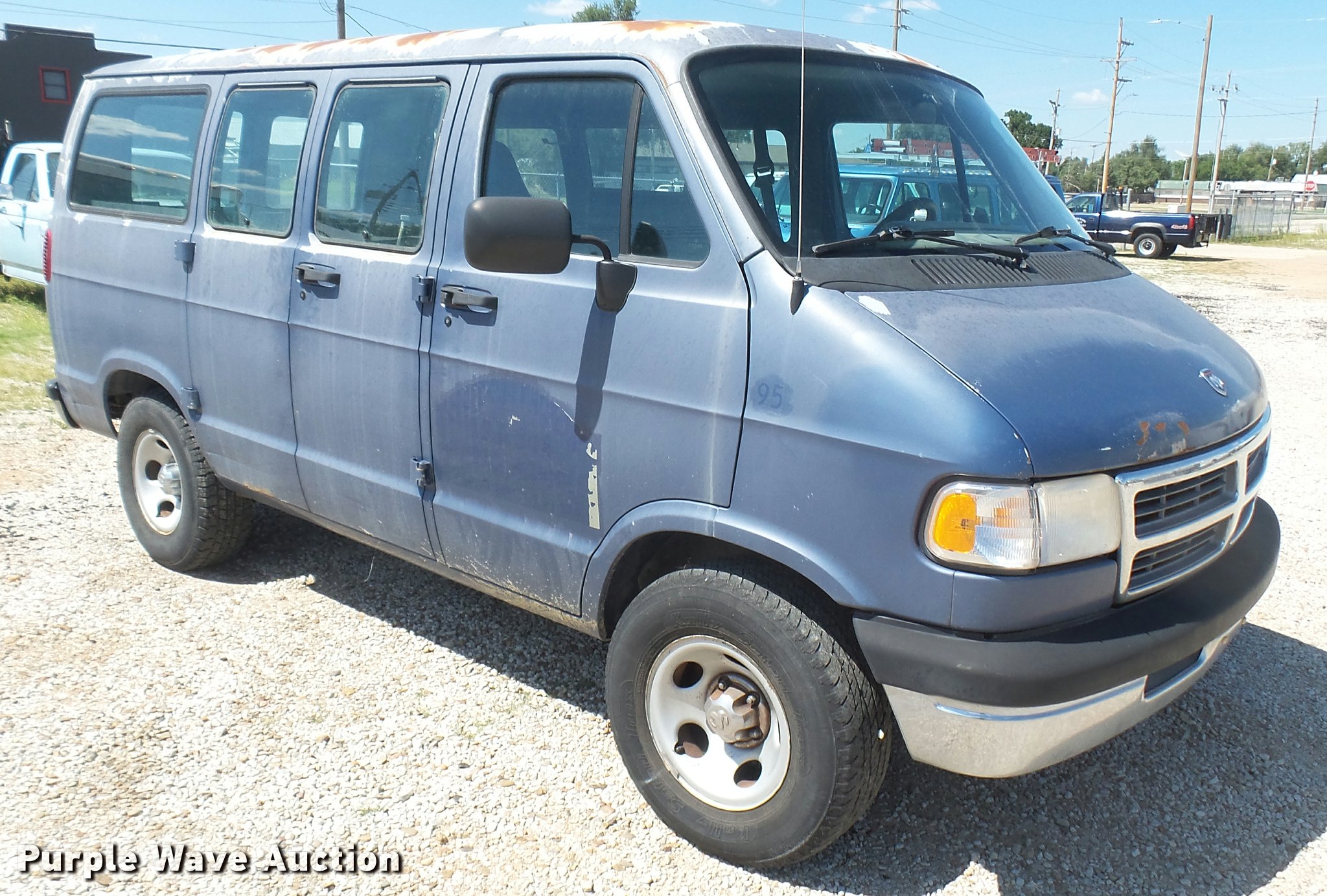 1997 Dodge Ram Wagon B1500 van in Hutchinson, KS | Item DB3445 sold ...