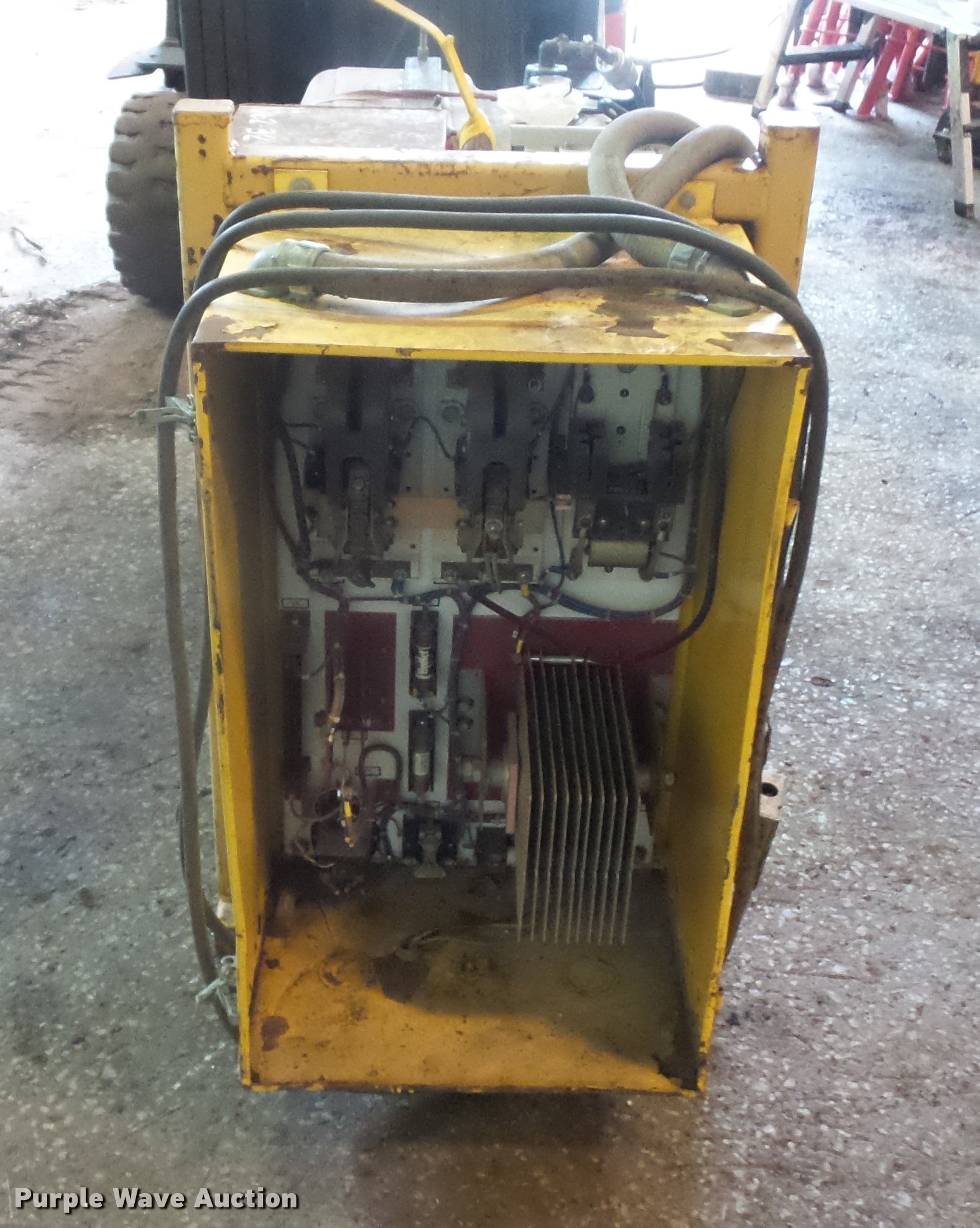 Generator in Grain Valley, MO | Item DD1574 sold | Purple Wave