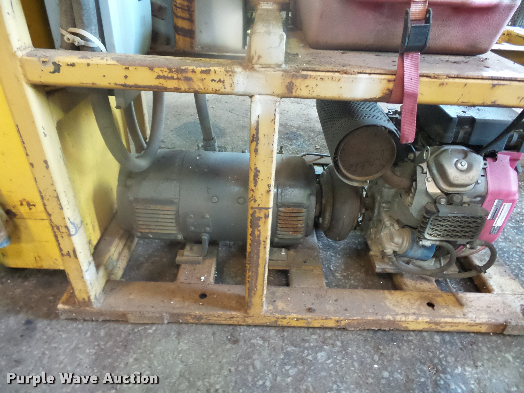 Generator in Grain Valley, MO | Item DD1574 sold | Purple Wave