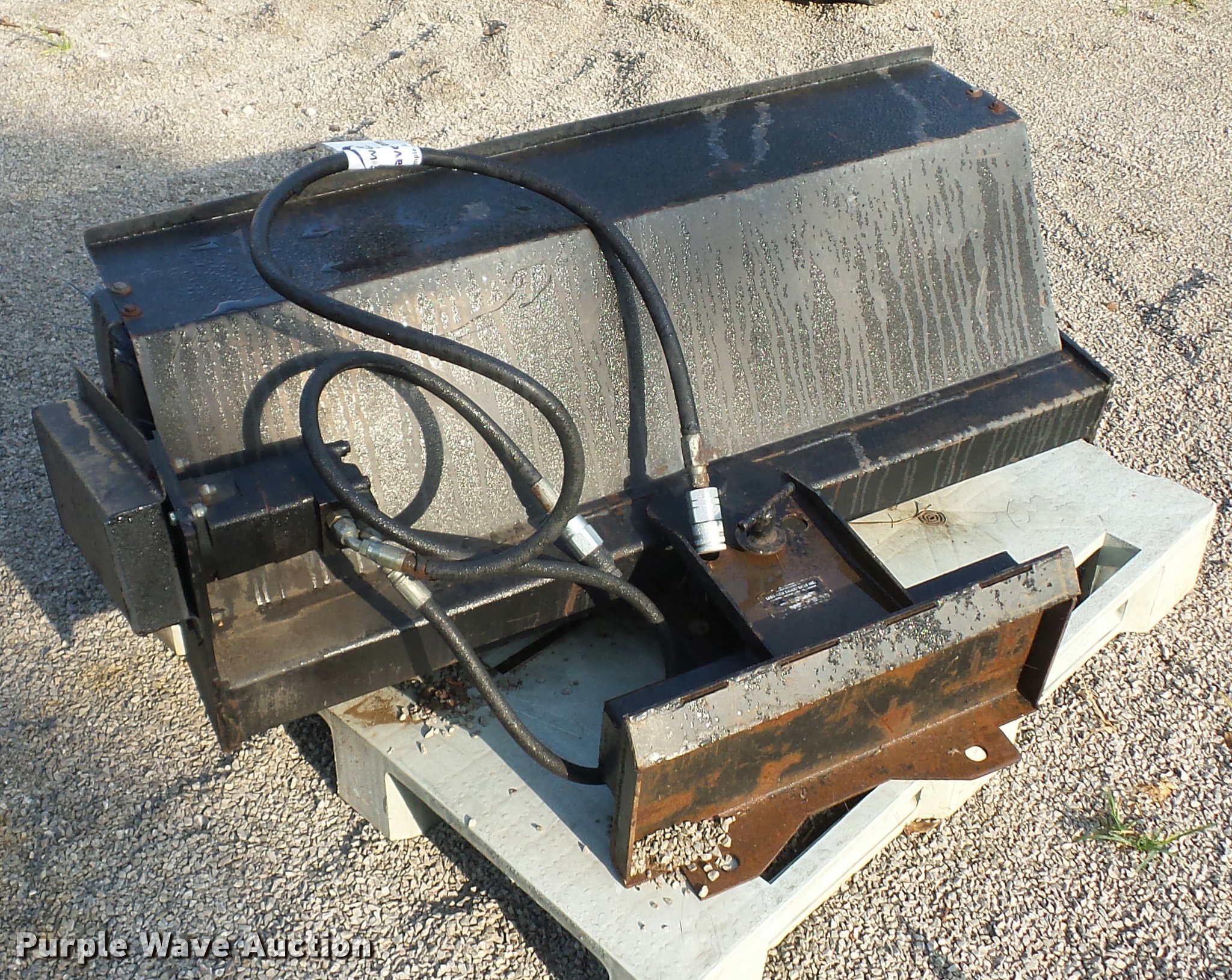 Leon-ram mini skid steer sweeper in Independence, MO | Item DD1577 sold ...