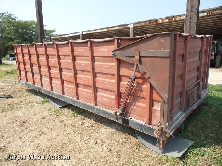 Omaha Standard grain bed in Atchison, KS | Item DC5352 sold | Purple Wave