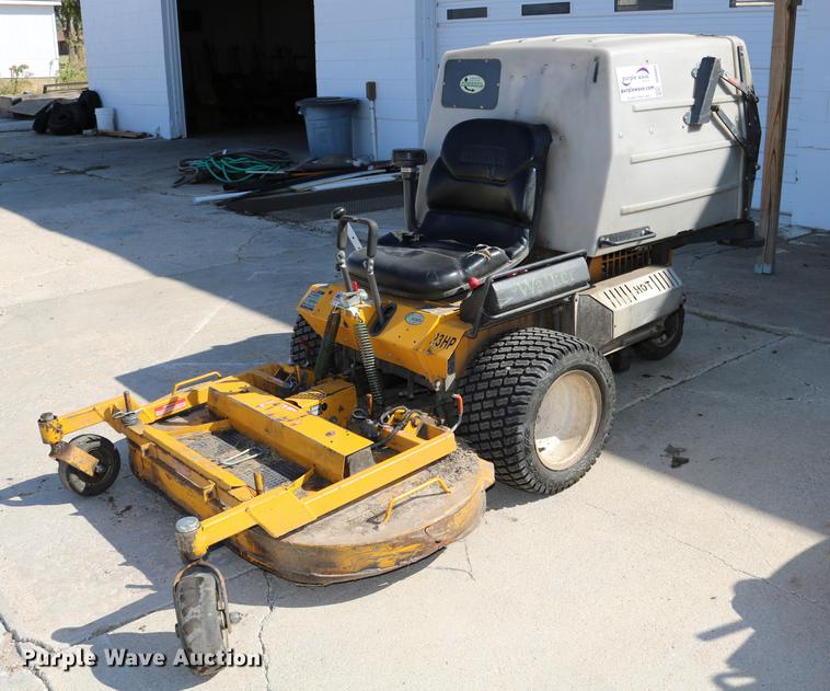 Walker MTGHS ZTR lawn mower in Ellsworth, KS | Item DD0083 sold ...