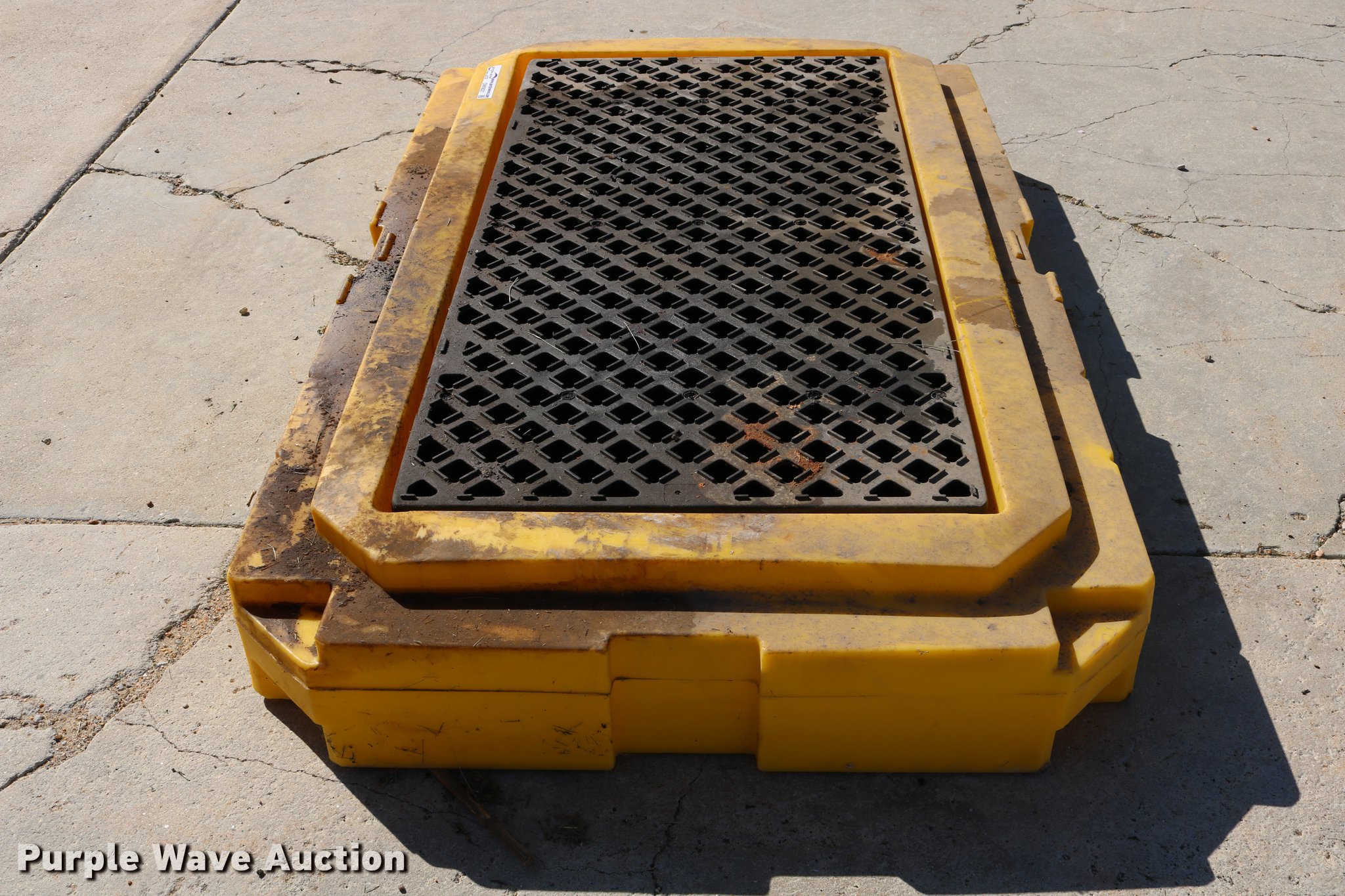 Plastic containment pit in Ellsworth, KS | Item DW9821 sold | Purple Wave