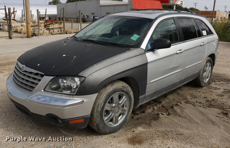 2004 Chrysler Pacifica SUV in Plainville, KS | Item DD0055 sold ...