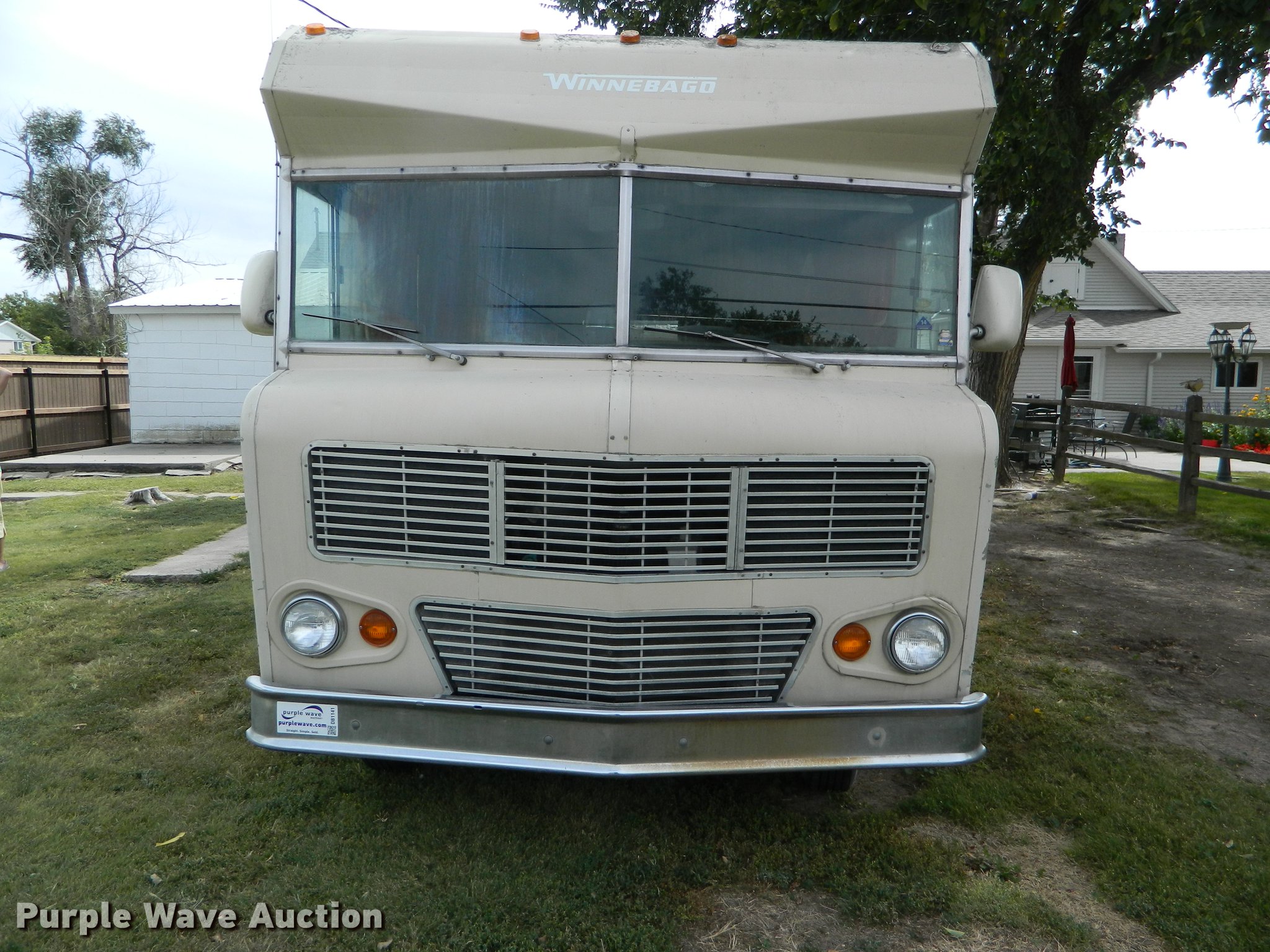 1976 Winnebago Cheftain RV in Goodland, KS | Item DB1141 sold | Purple Wave