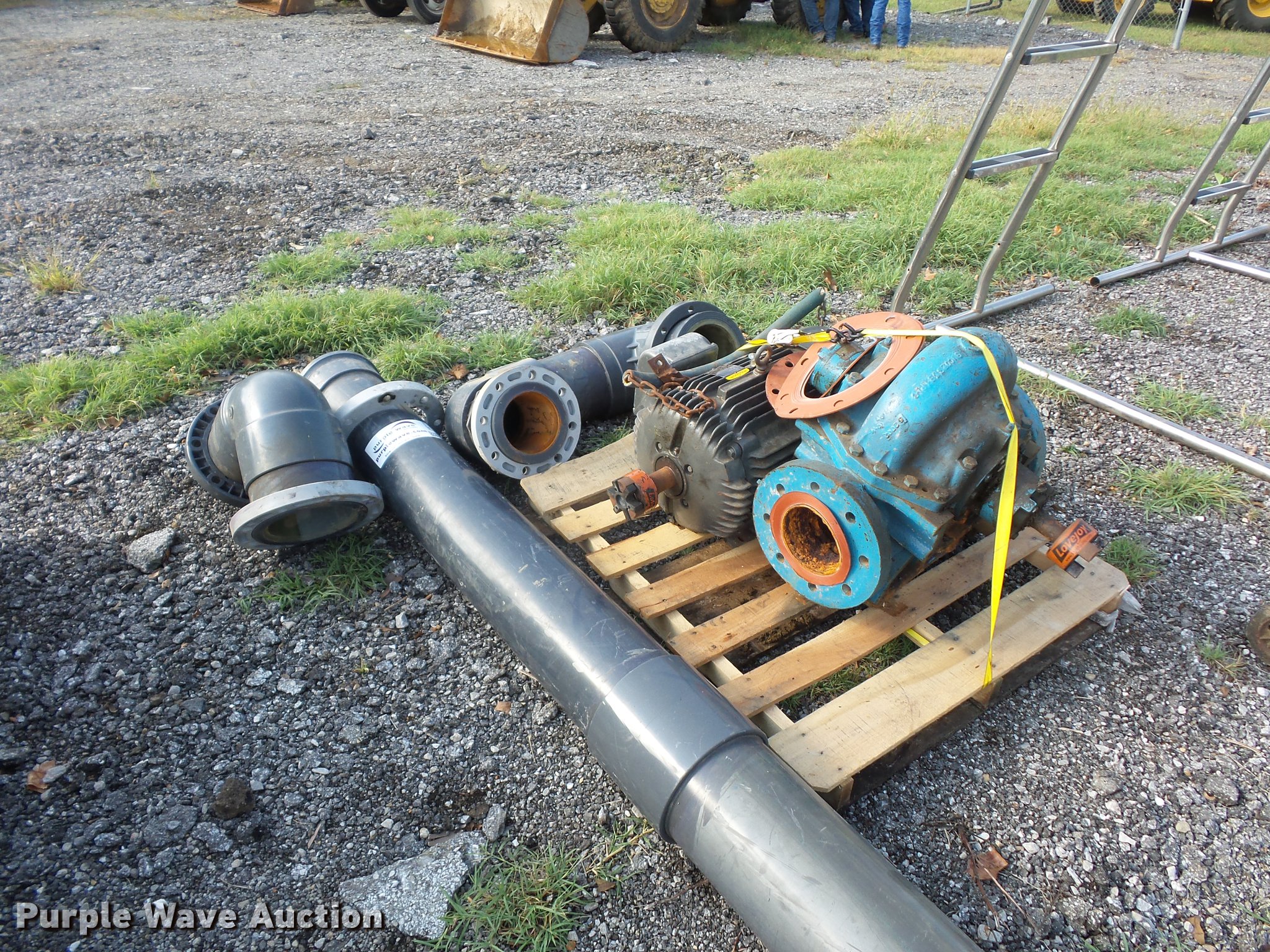 Paco water pump in Nevada, MO | Item DD2114 sold | Purple Wave