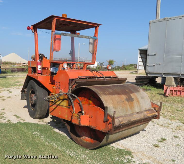 Tampo RS16A single drum roller in Winfield, KS | Item DI9874 sold ...