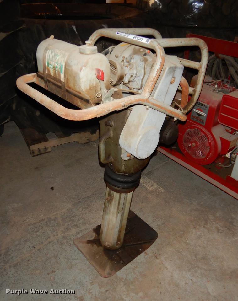 Murphy compactor in Junction City, KS | Item EE9102 sold | Purple Wave