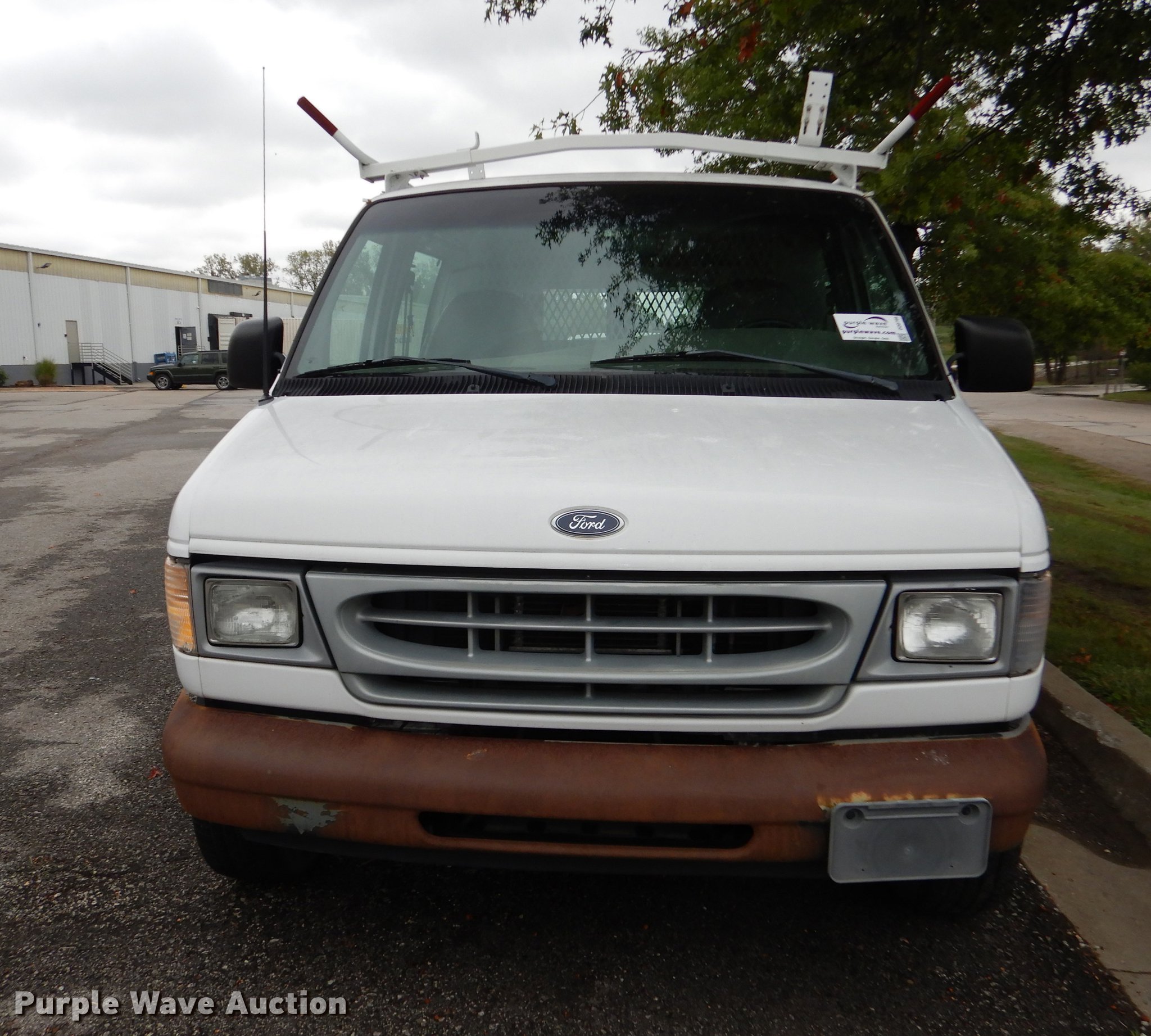 2000 Ford Econoline E150 XL van in Lawrence, KS | Item DD0799 sold ...