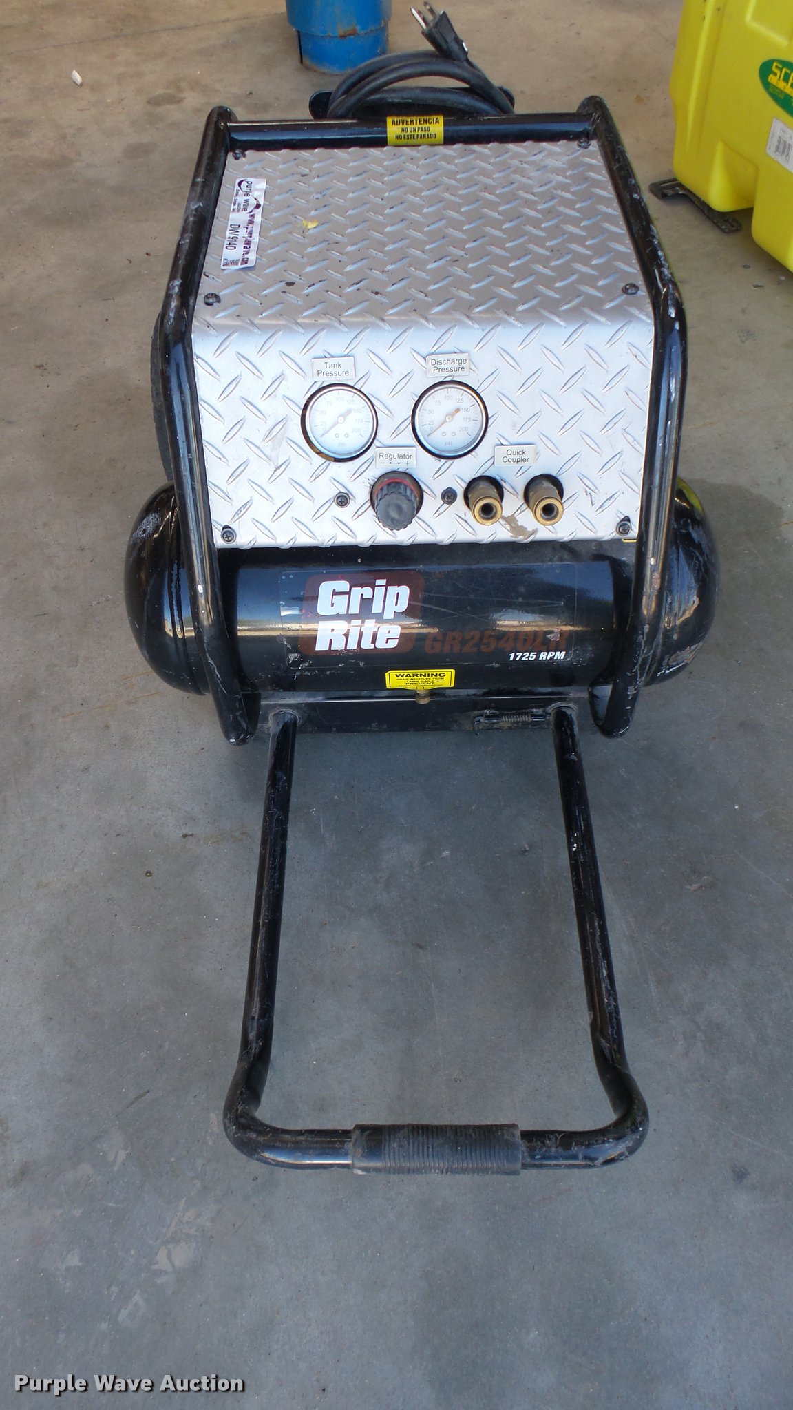 Grip Rite GR2540LR compressor in Newton, KS | Item DW9140 sold | Purple ...