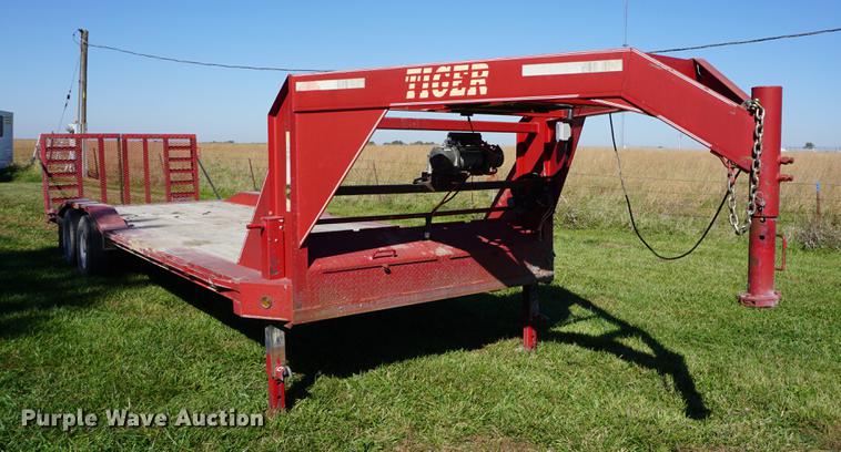 2013 Tiger equipment trailer in Richmond, KS | Item DA1303 sold ...