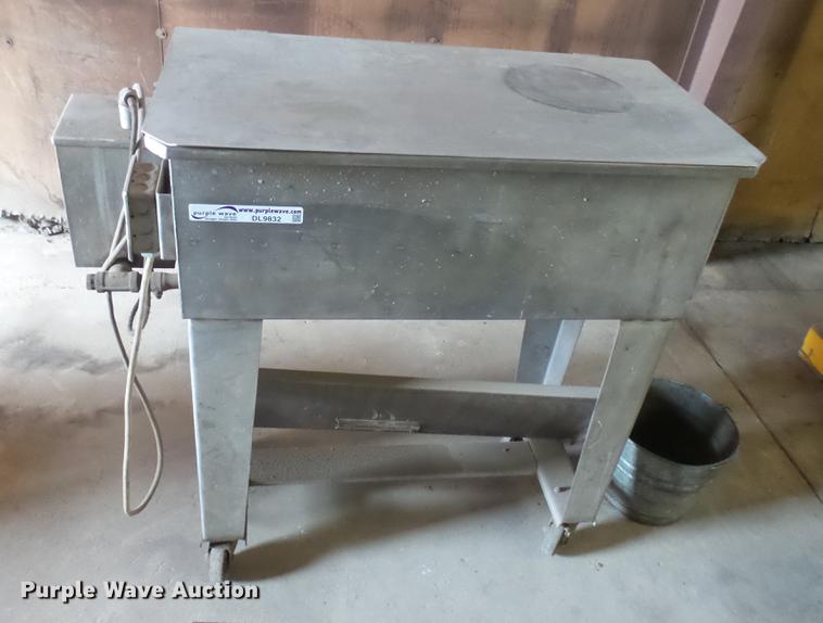 Stainless steel parts washer in Kingman, KS | Item DL9832 sold | Purple ...
