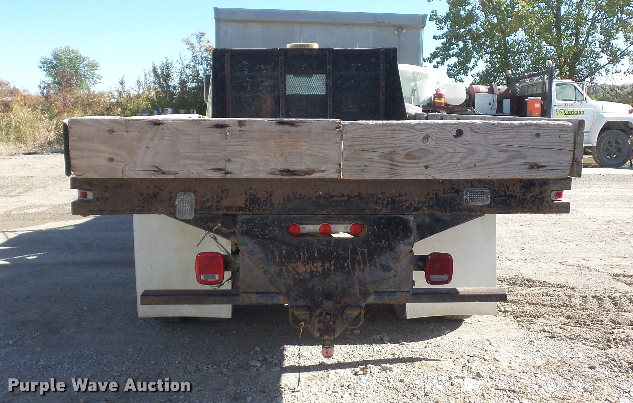 1996 Ford F800 flatbed truck in Kansas City, MO | Item DD9500 sold ...