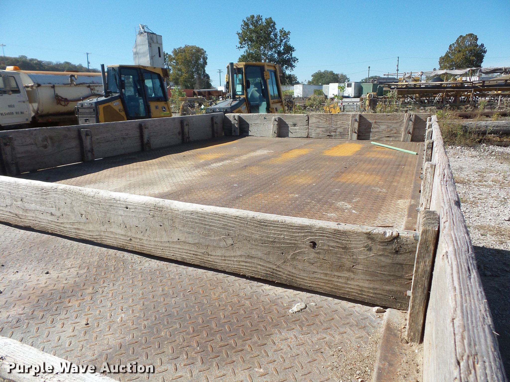 1996 Ford F800 flatbed truck in Kansas City, MO | Item DD9500 sold ...