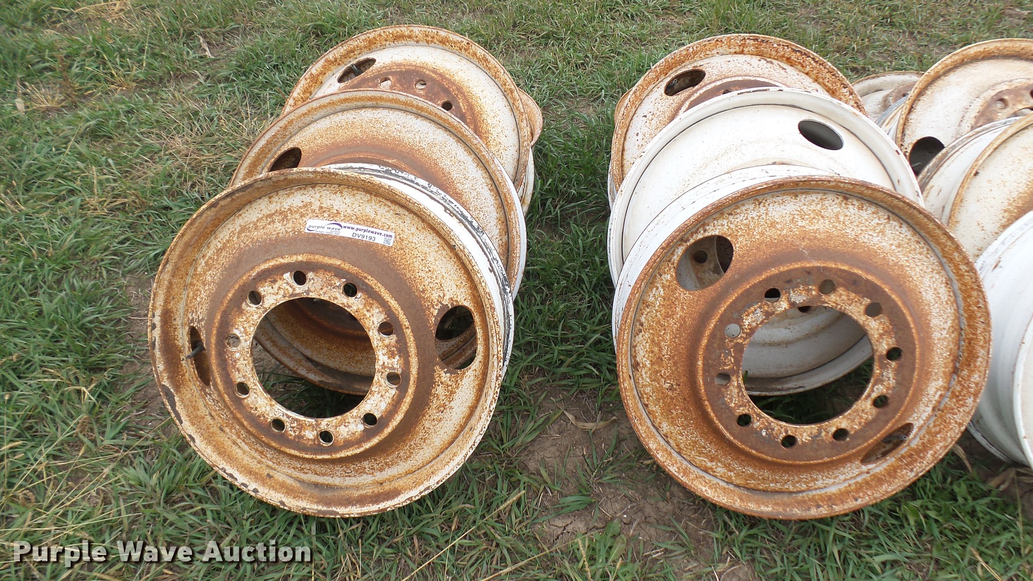 (8) 24.5x8.25 steel hub pilot wheels in Windom, KS | Item DV9193 sold ...