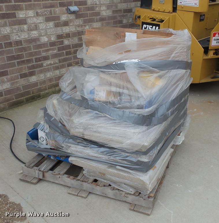 Dri-Air support parts in Pierre, SD | Item DE9441 sold | Purple Wave