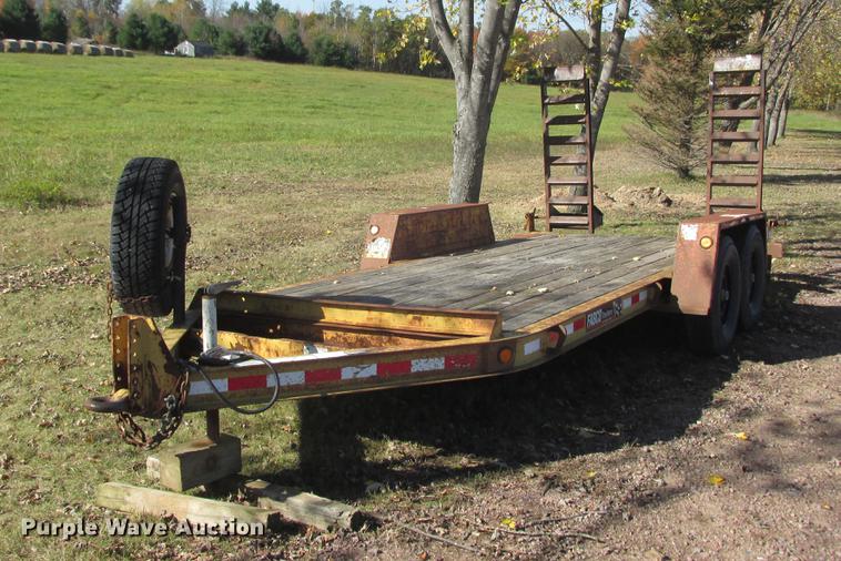 2003 Towmaster Contrail equipment trailer in Neillsville, WI | Item ...