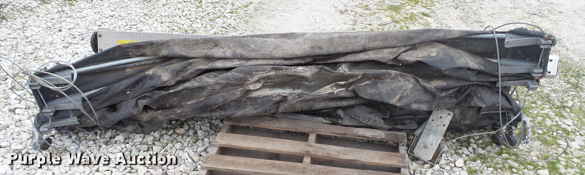 Shurco Shur-Trak II mesh trailer tarp in Beardstown, IL | Item DC2507 ...