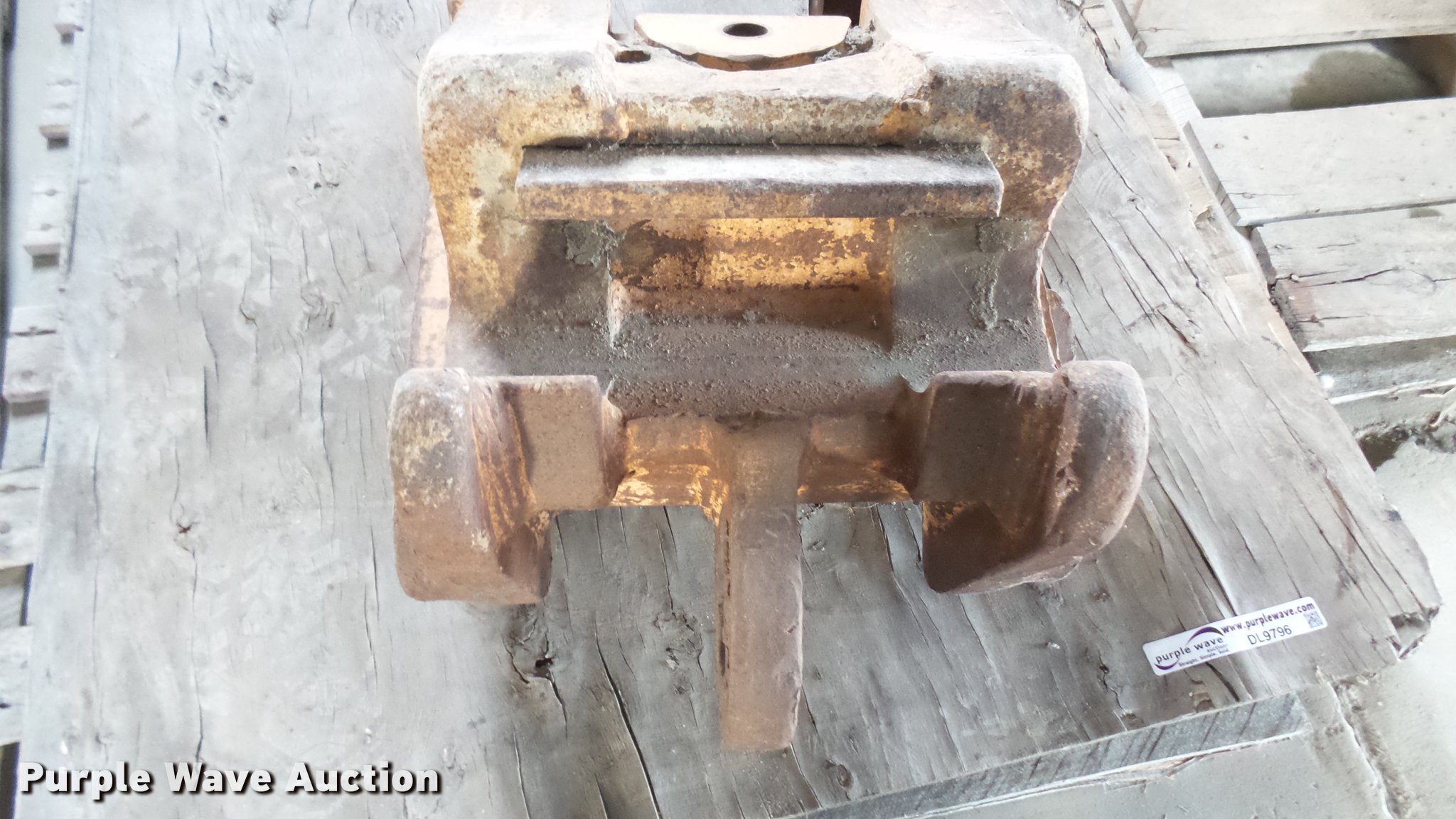 JRB quick coupler in Wichita, KS | Item DL9796 sold | Purple Wave