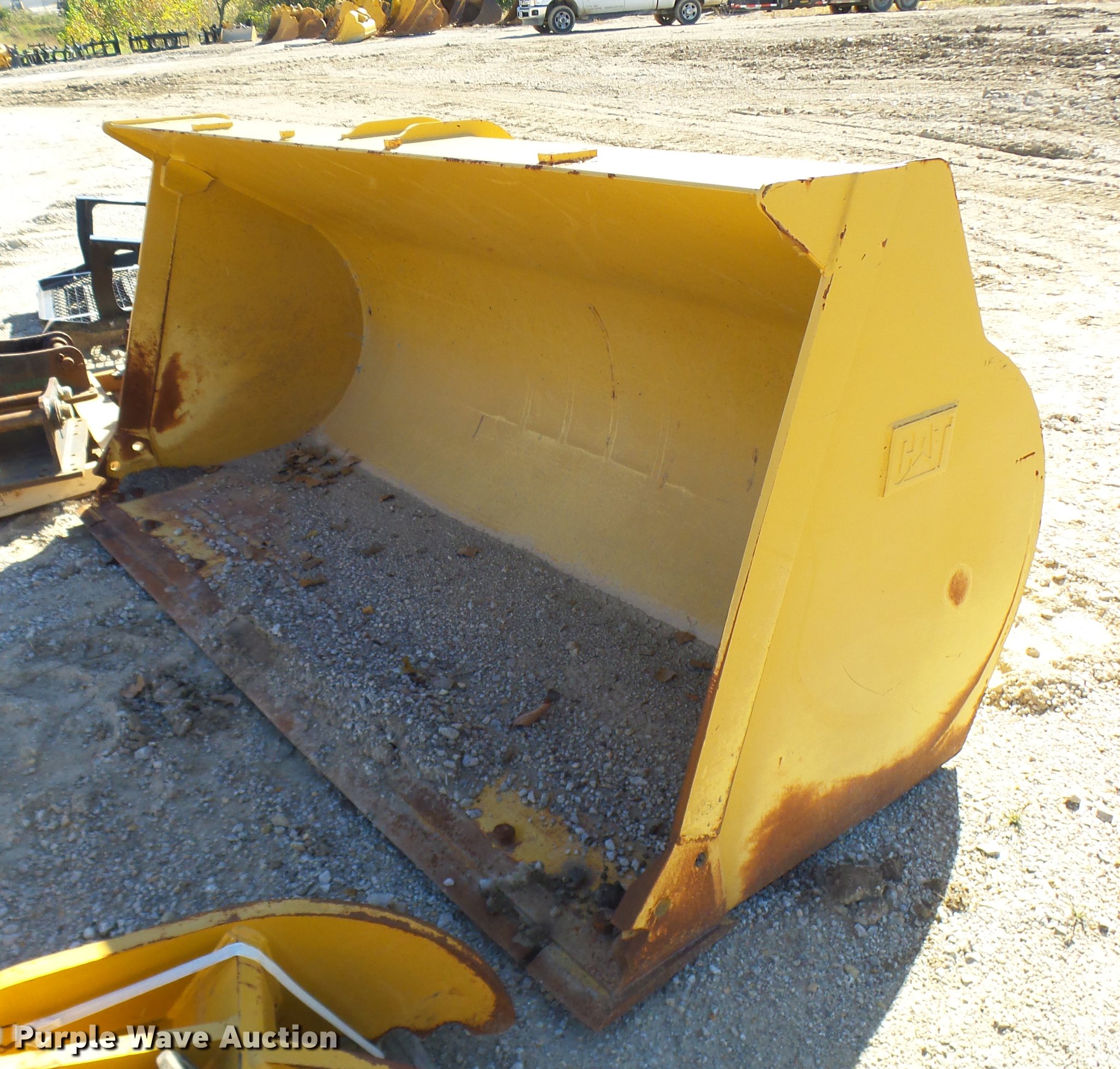 Caterpillar 930G loader bucket in Kansas City, MO | Item DP9632 sold ...