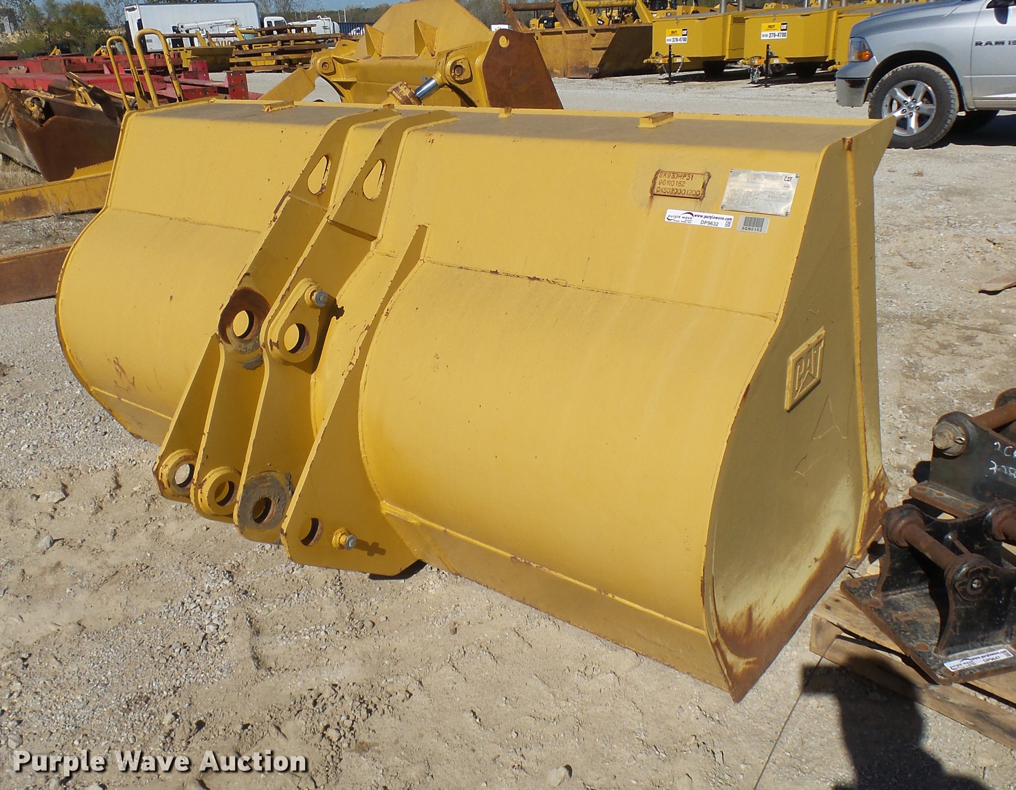 Caterpillar 930G loader bucket in Kansas City, MO | Item DP9632 sold ...