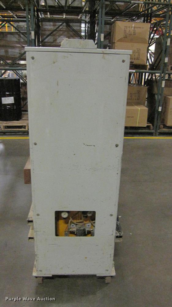 2001 FIN laminate/Formica pinch roller in Lansing, KS | Item G1651 sold ...