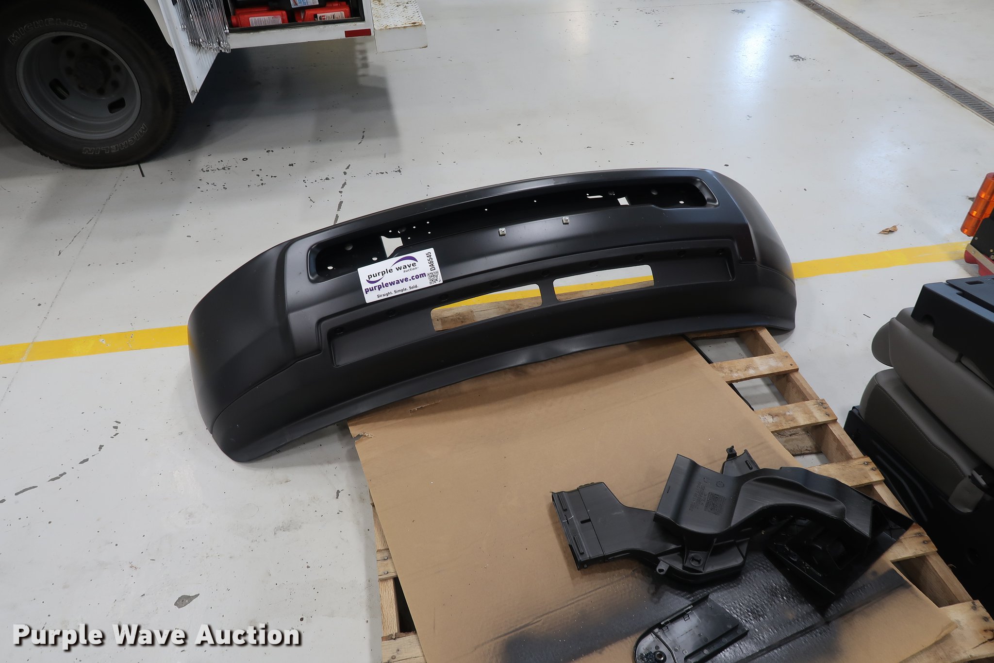 Automotive parts in Lee's Summit, MO | Item DA6545 sold | Purple Wave