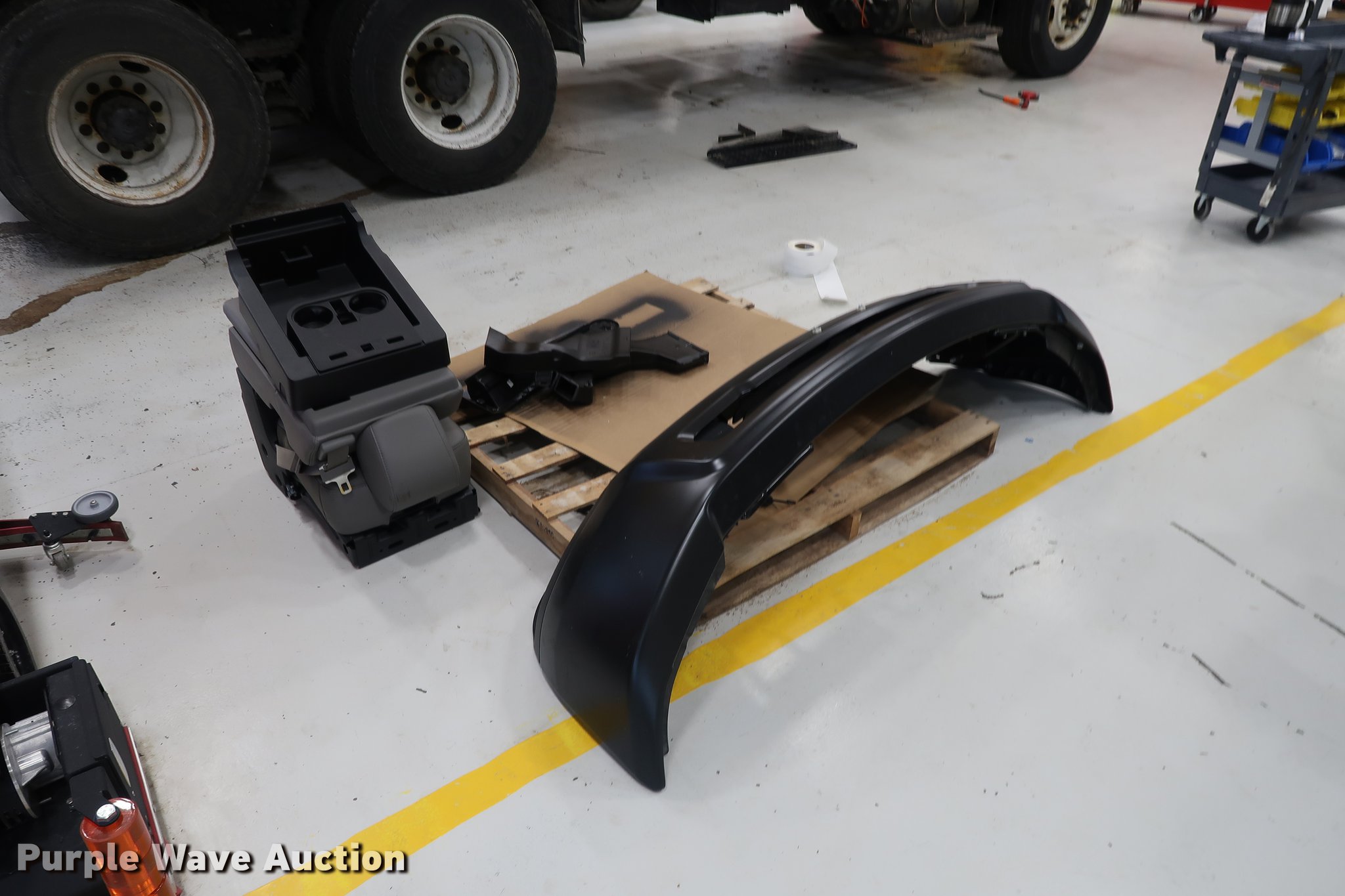 Automotive parts in Lee's Summit, MO | Item DA6545 sold | Purple Wave