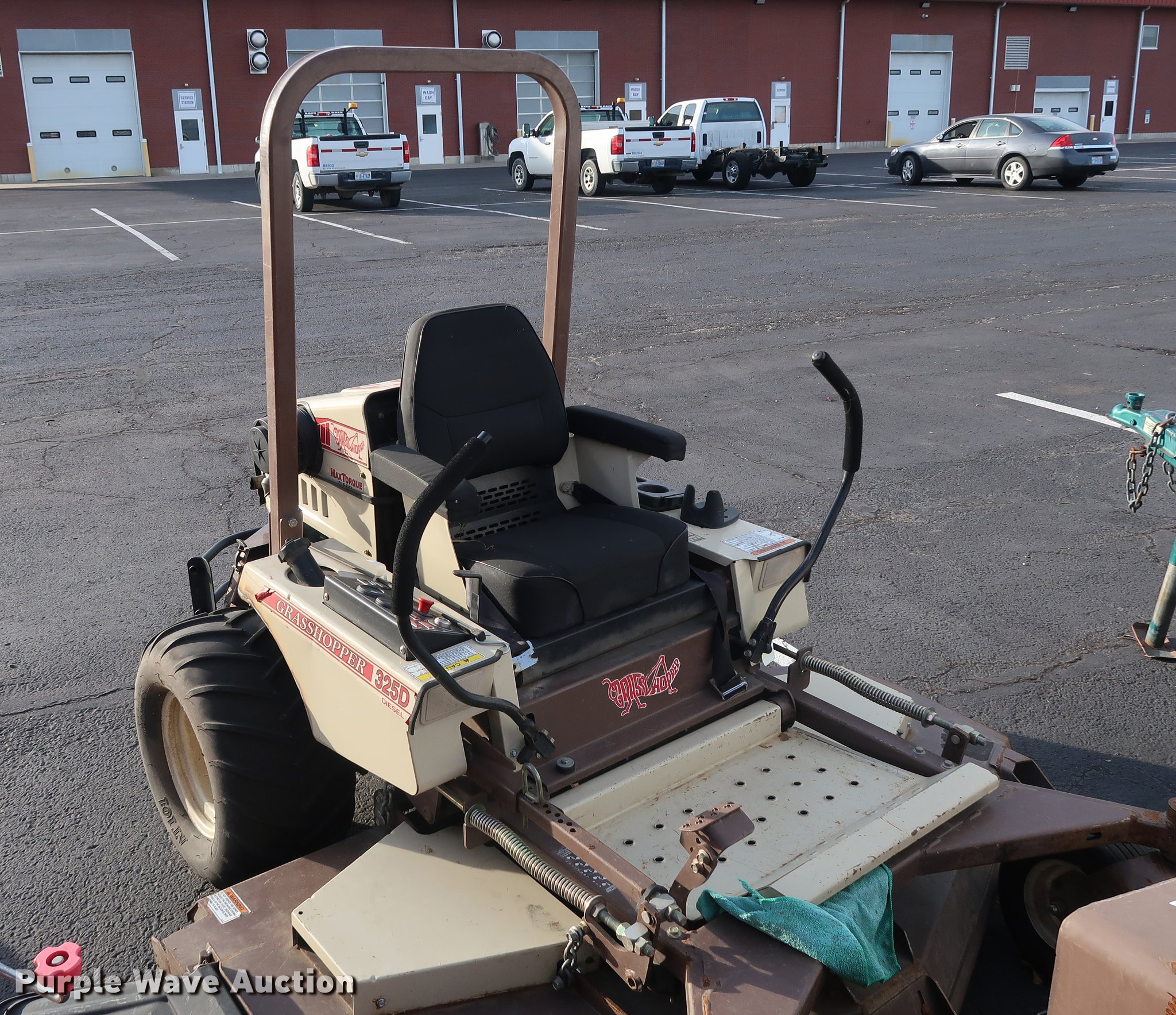 Grasshopper 325D ZTR lawn mower in Lee's Summit, MO | Item DA6551 sold ...