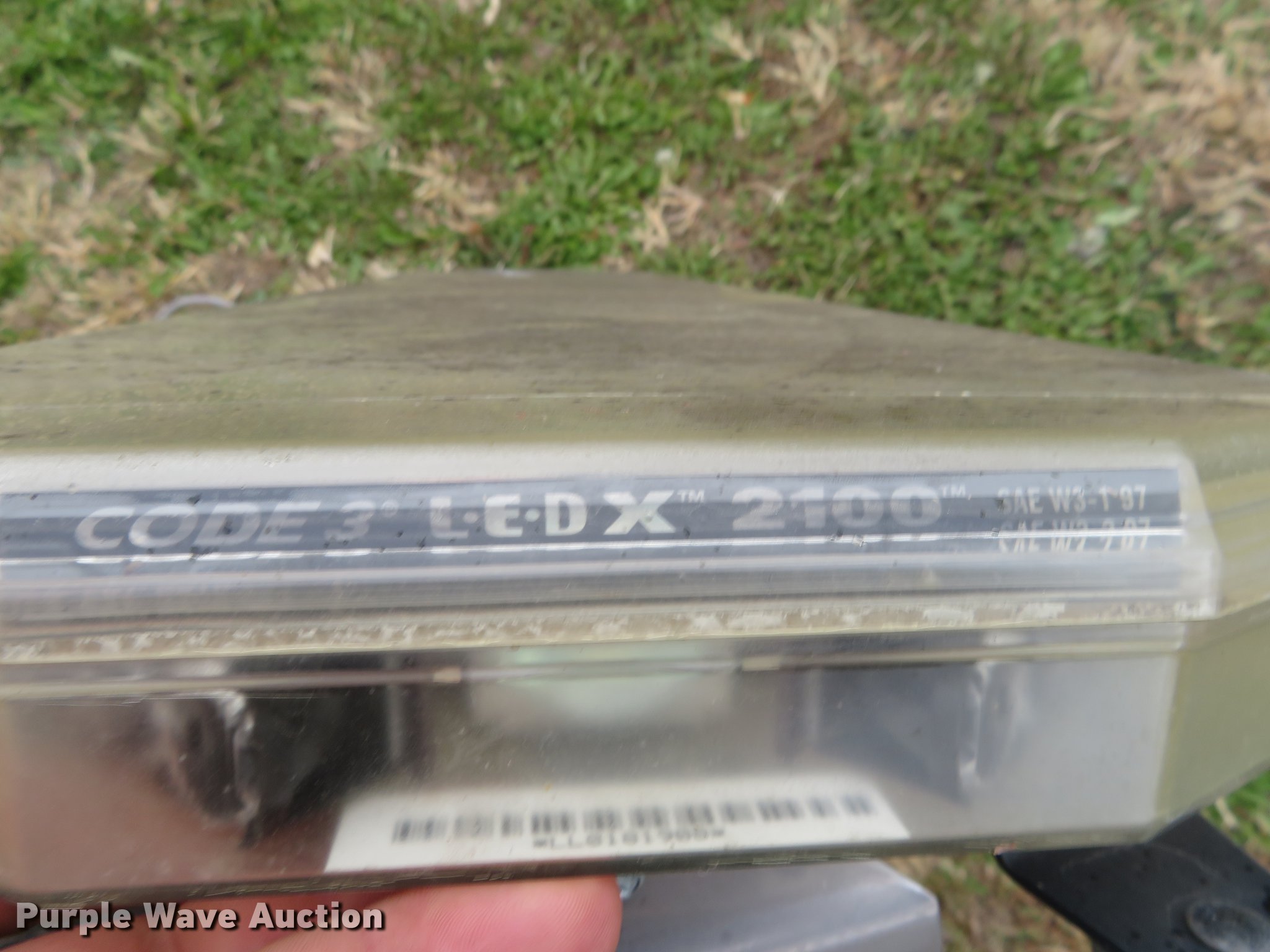 Code 3 X2100 light bar in Marion, KS | Item DF9855 sold | Purple Wave