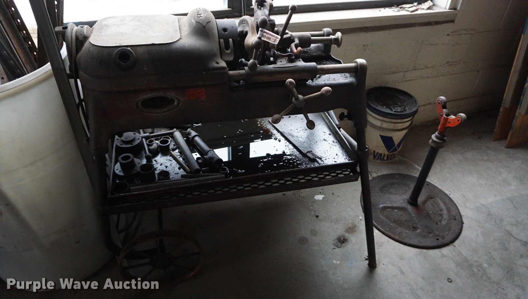 Ridgid 500 pipe threader in New Century, KS | Item DN9486 sold | Purple ...