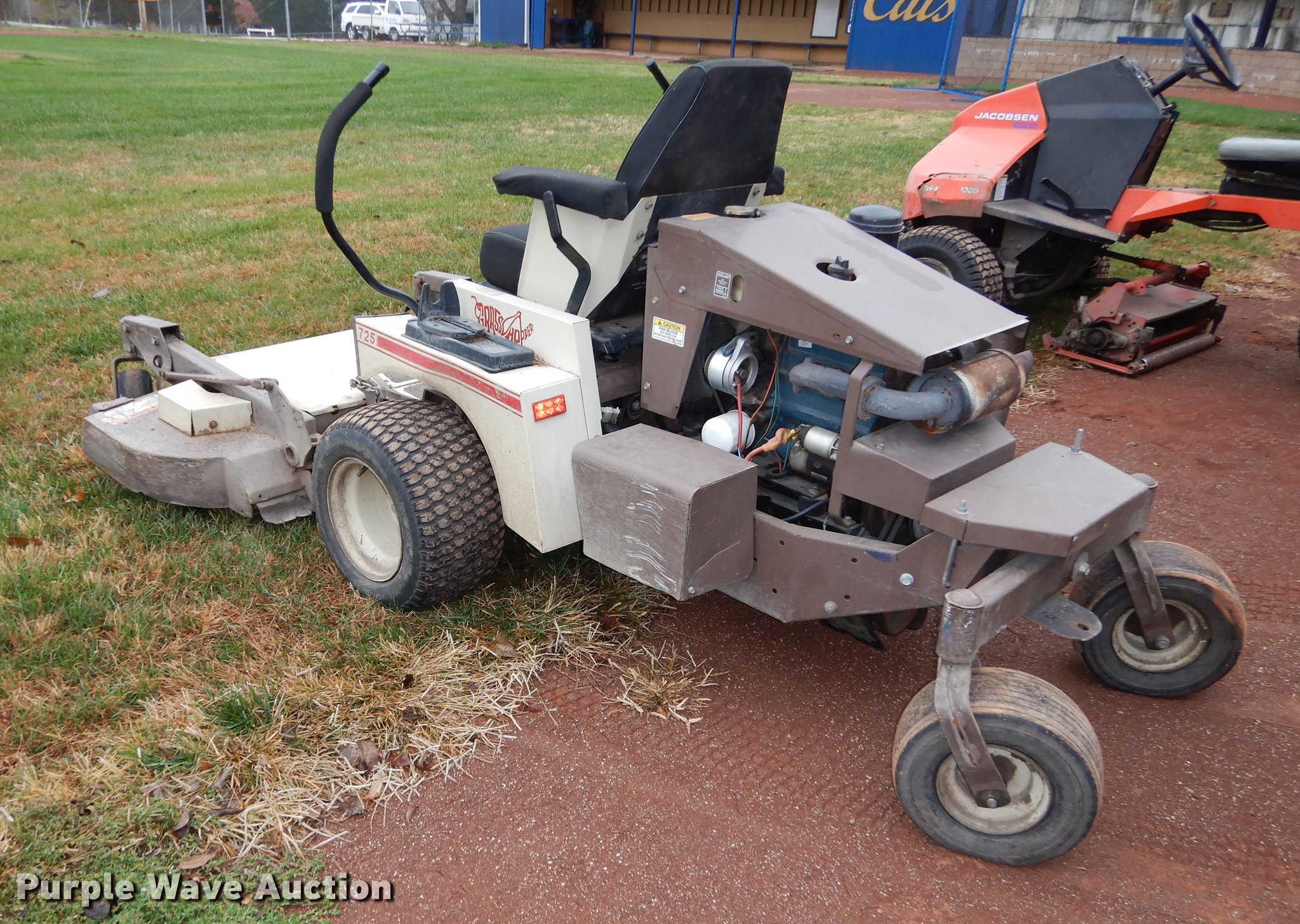 Grasshopper 725 ZTR lawn mower in Topeka, KS | Item EC9769 sold ...
