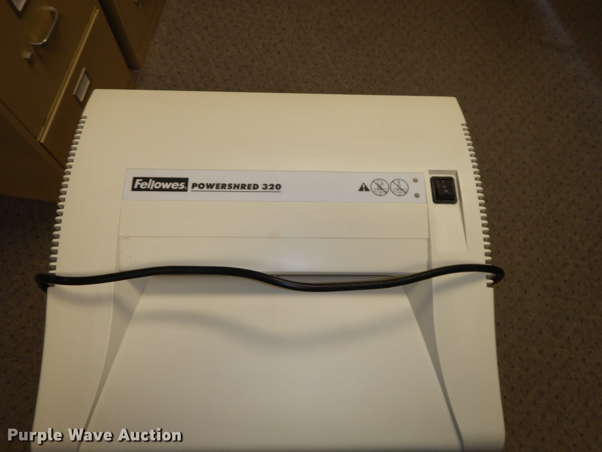 Fellowes 320 shredder in Paola, KS | Item EC9802 sold | Purple Wave