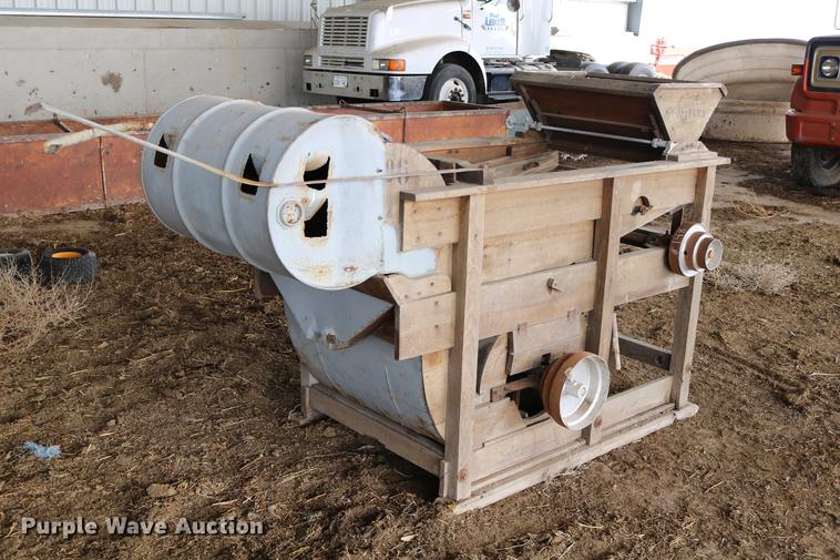 AT Ferrell Co. The Clipper seed cleaner in Hays, KS | Item EE9858 sold ...