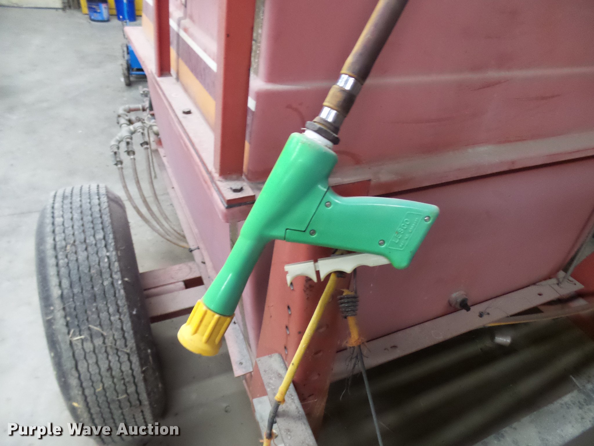 FMC Bean sprayer in Liberty, MO | Item DX9257 sold | Purple Wave