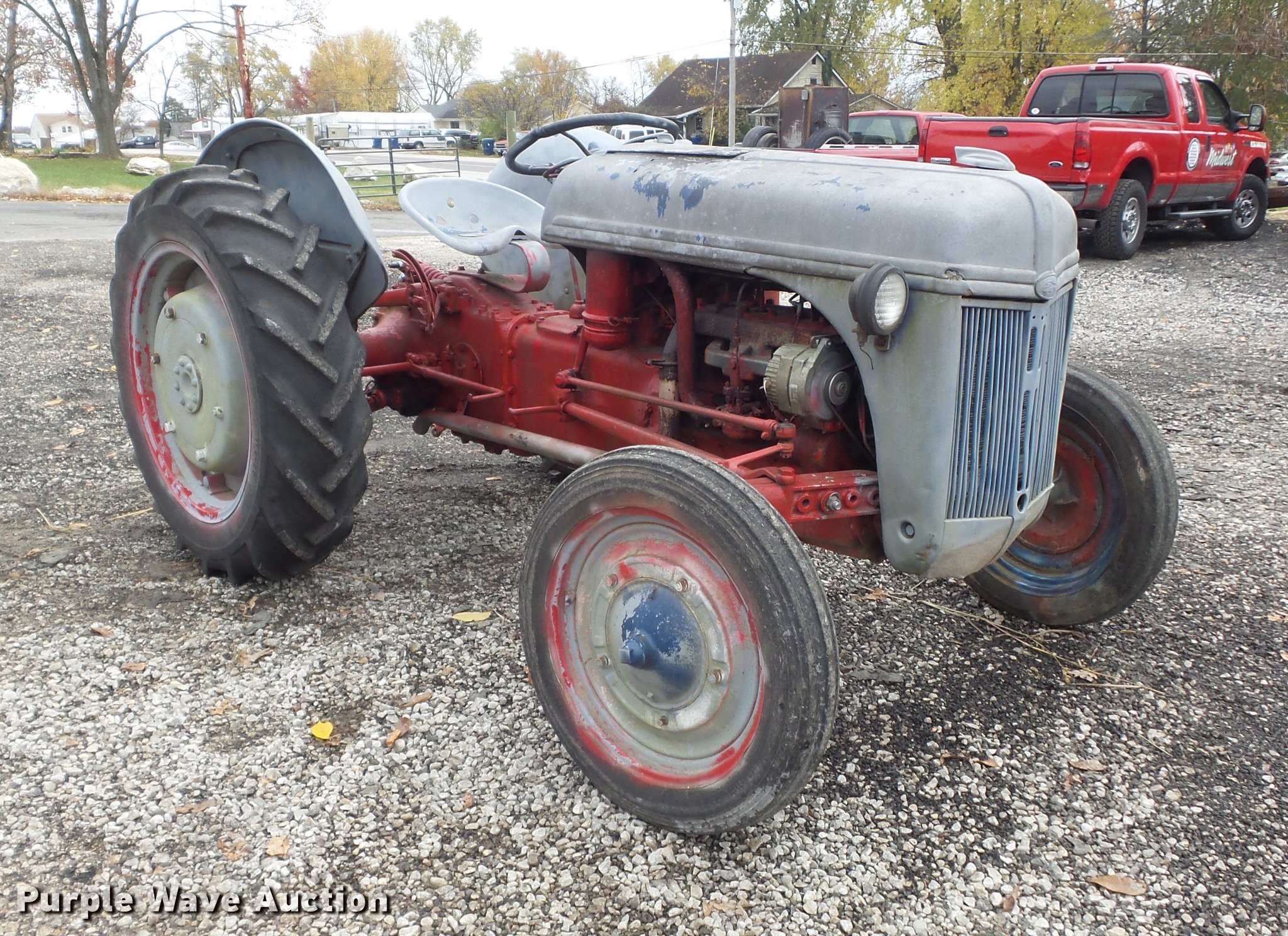 1941 Ford 9N tractor in Pacific, MO | Item CC9667 sold | Purple Wave