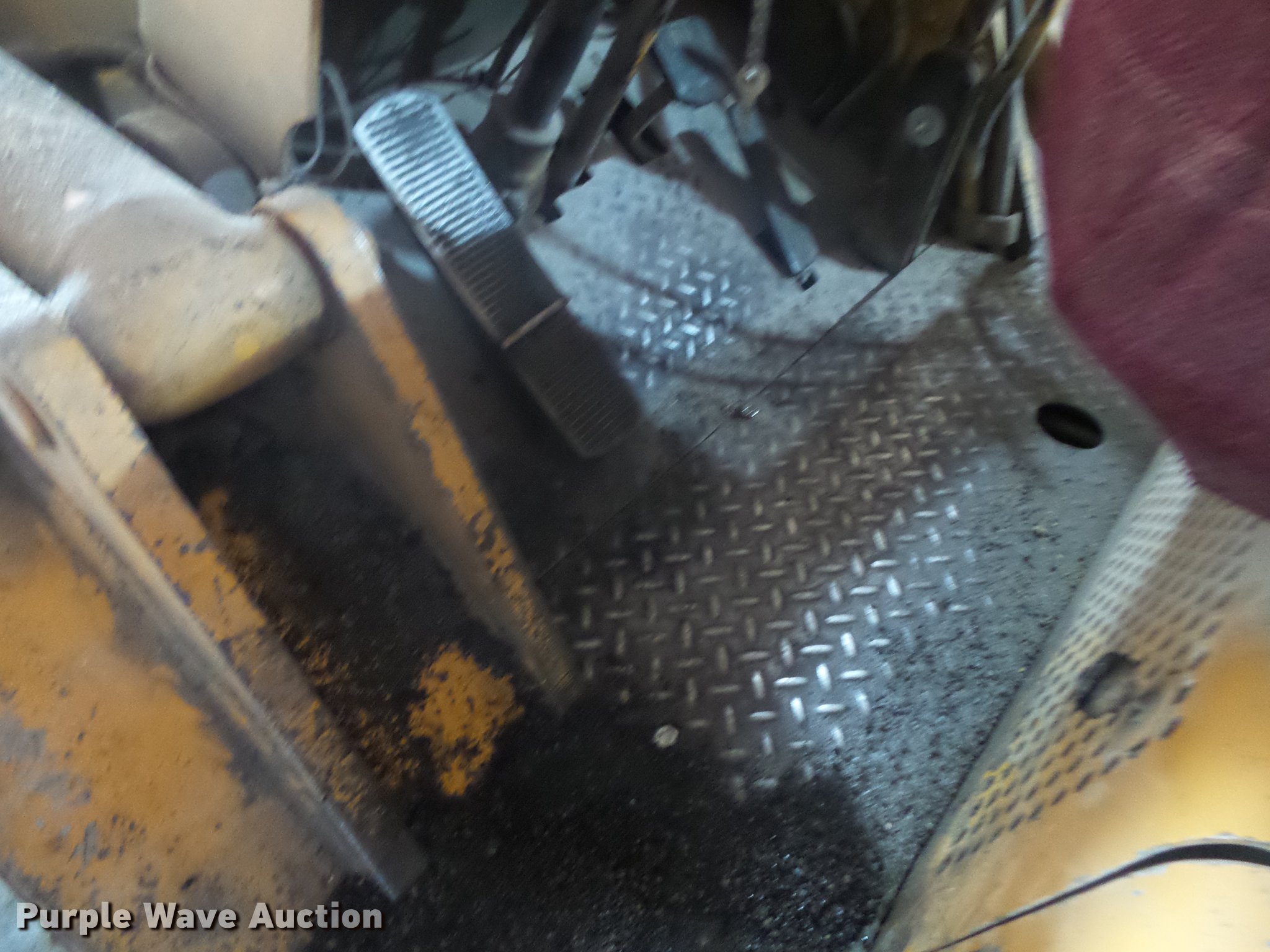 Hyster 194A forklift in Cabool, MO | Item DS9673 sold | Purple Wave