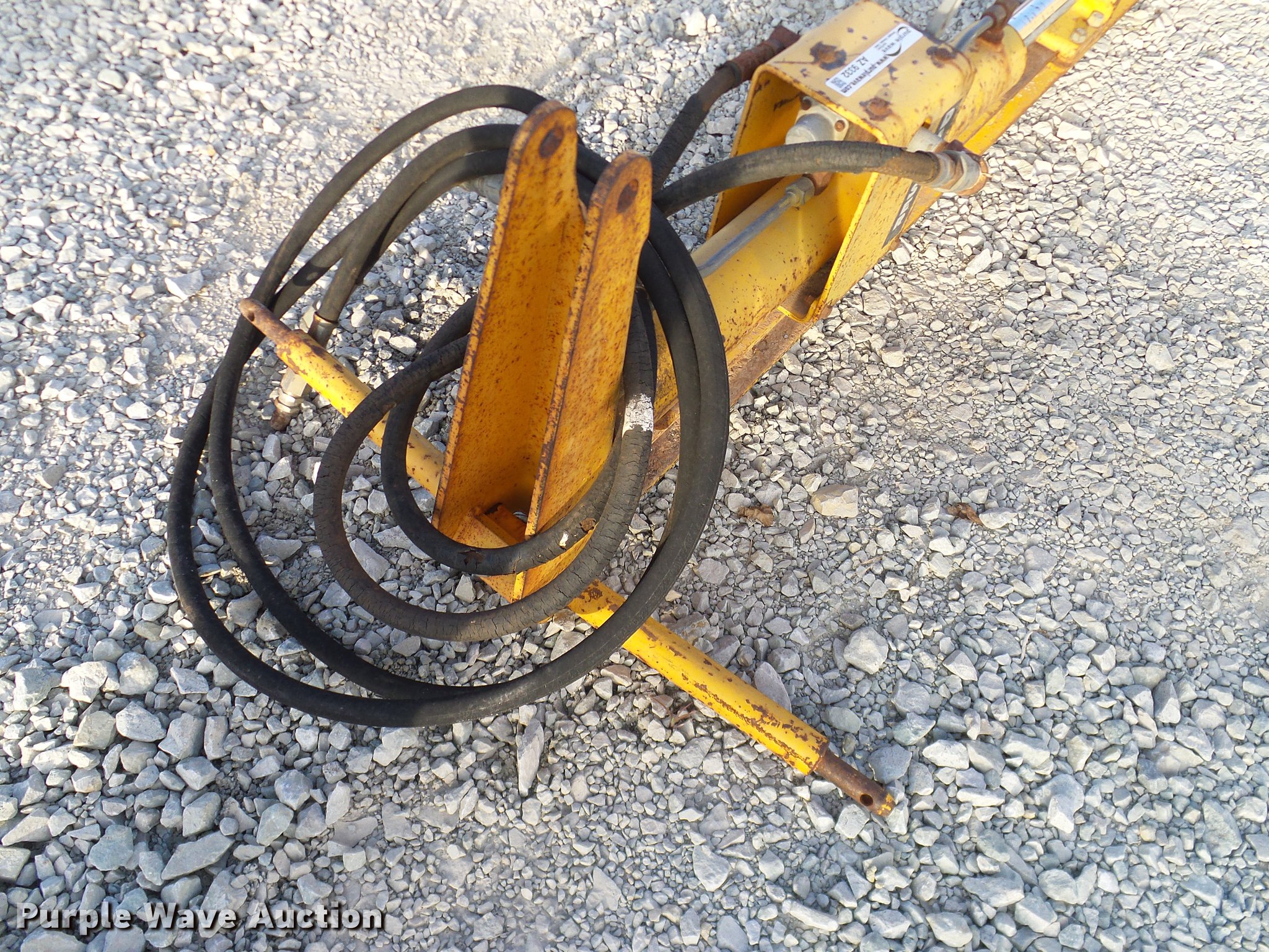 Danuser MS1 log splitter in Shawnee, OK | Item AZ9332 sold | Purple Wave