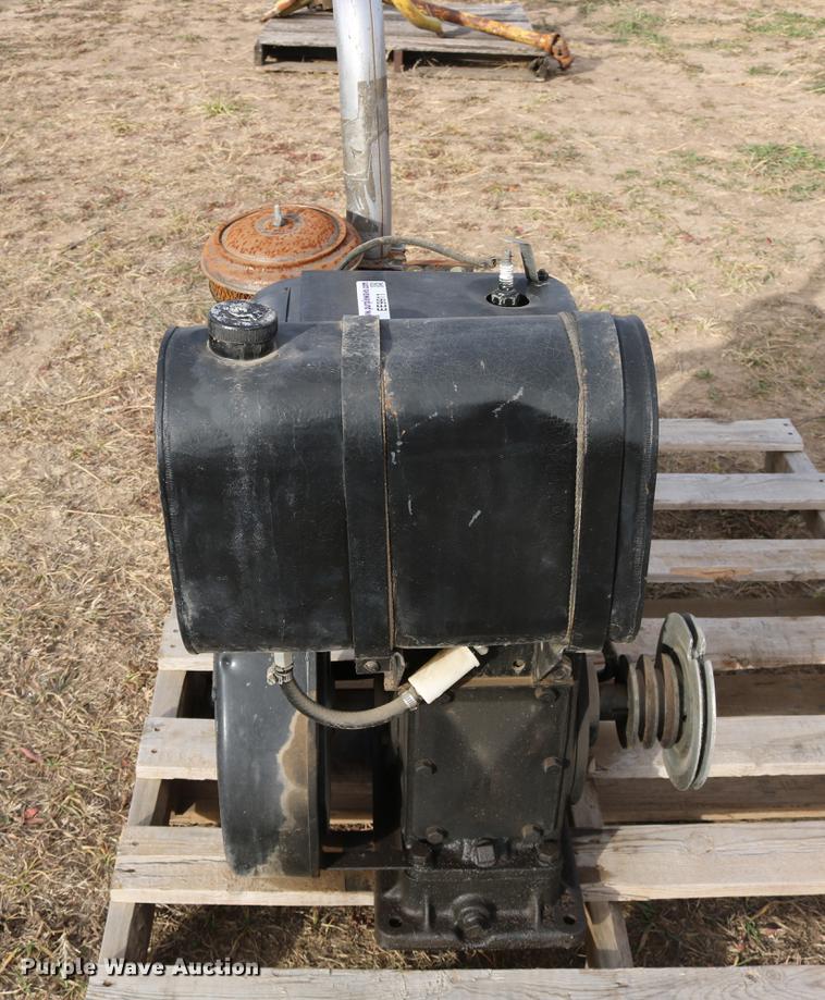 Wisconsin AHH single cylinder gas engine in Ellsworth, KS | Item EE9911 ...