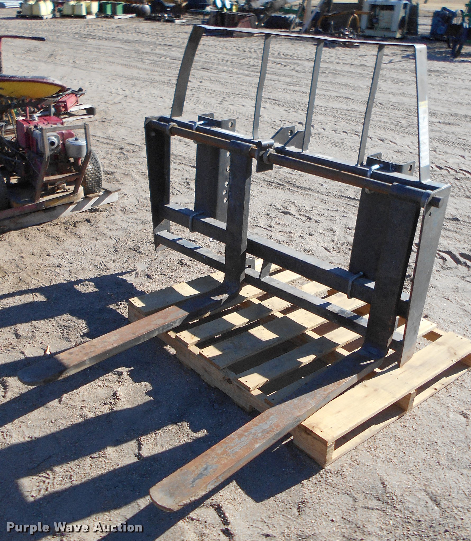 WorkSaver loader pallet forks in Kinsley, KS | Item DK9223 sold ...