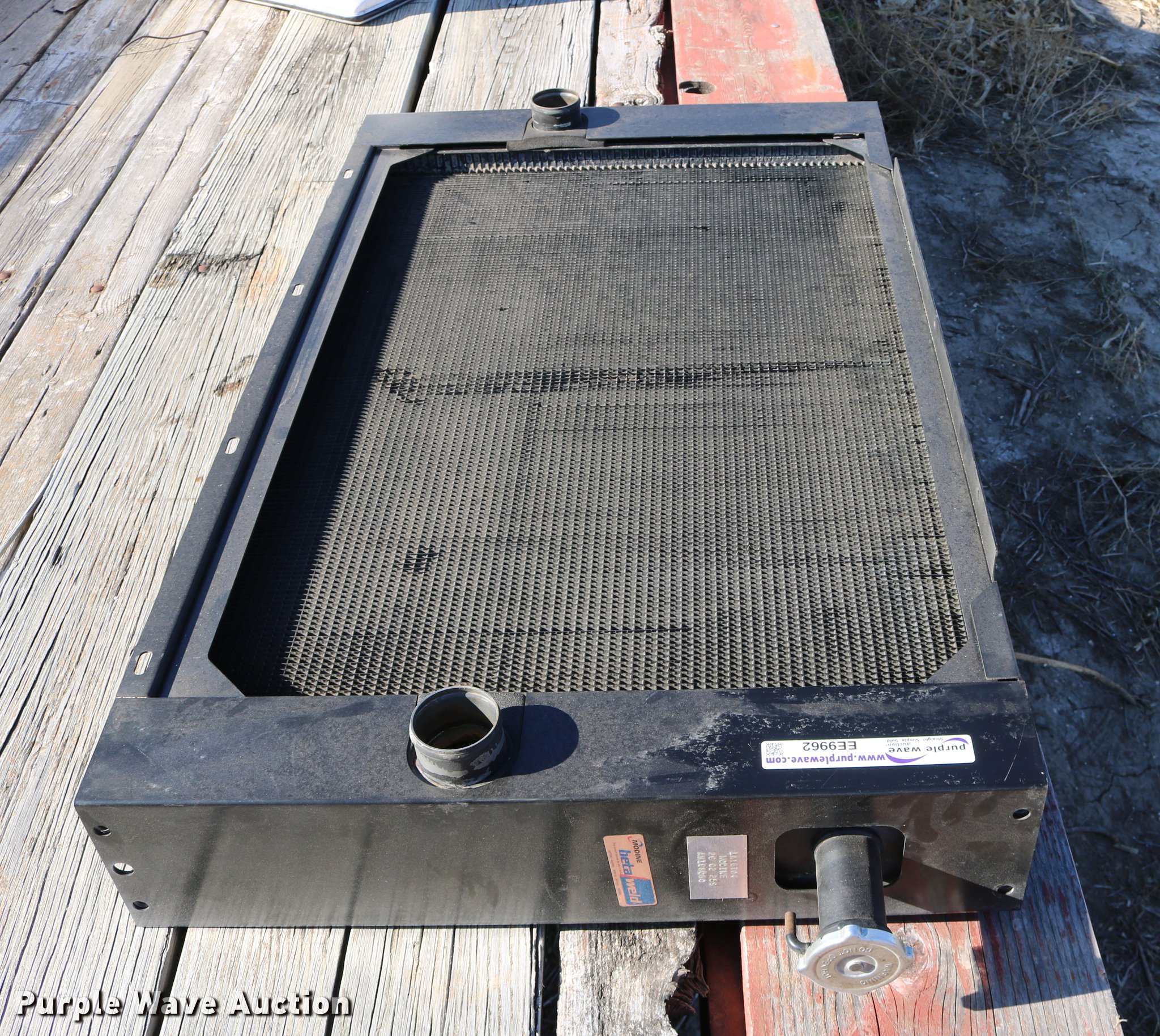 Modine radiator in Kensington, KS | Item EE9962 sold | Purple Wave