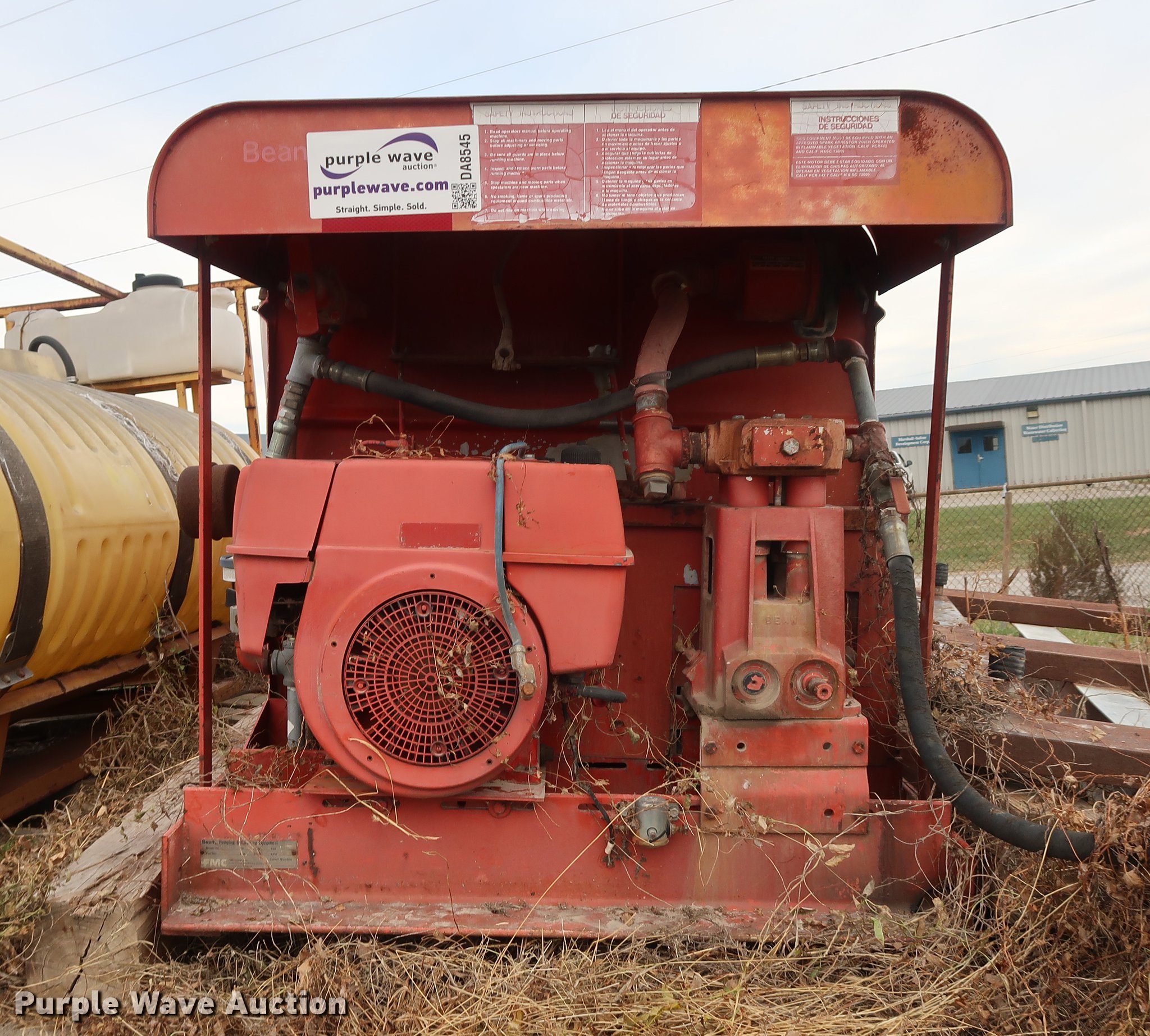 FMC pump sprayer in Marshall, MO | Item DA8545 sold | Purple Wave
