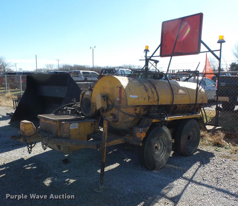 1985 AMZ Magnum pot hole patcher in Chanute, KS | Item AY9642 sold ...