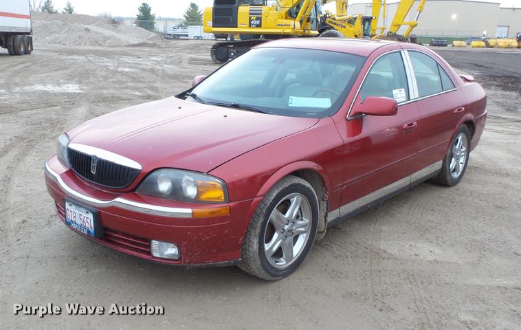 2002 Lincoln LS in East Moline, IL | Item DC5749 sold | Purple Wave