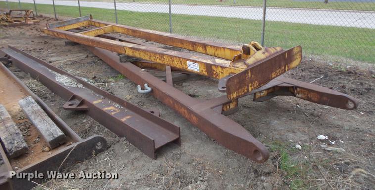 (2) dozer side booms in East Moline, IL | Item DC6273 sold | Purple Wave