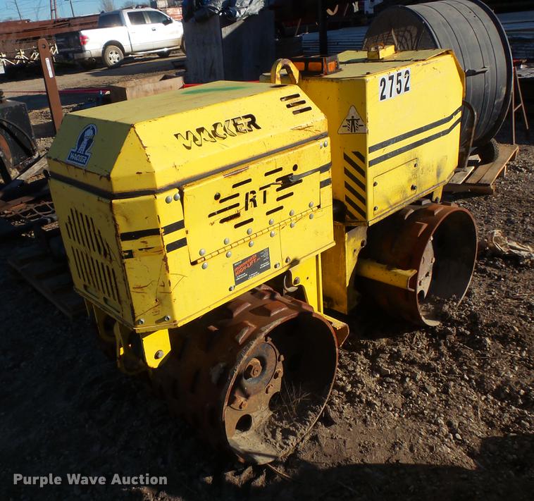 1998 Wacker RT820 trench compactor in East Moline, IL | Item EA9604 ...