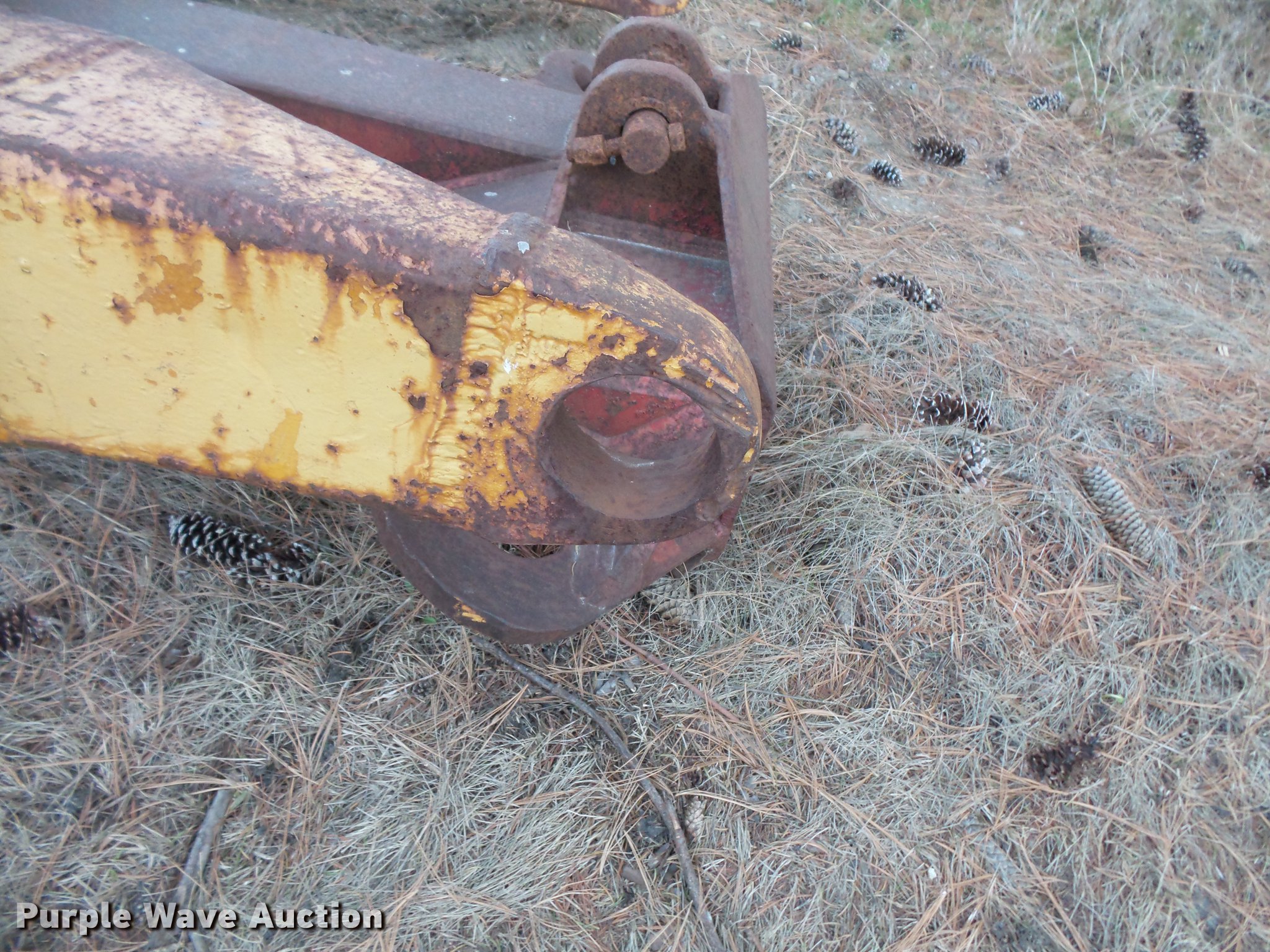 (2) dozer side booms in East Moline, IL | Item DC6273 sold | Purple Wave