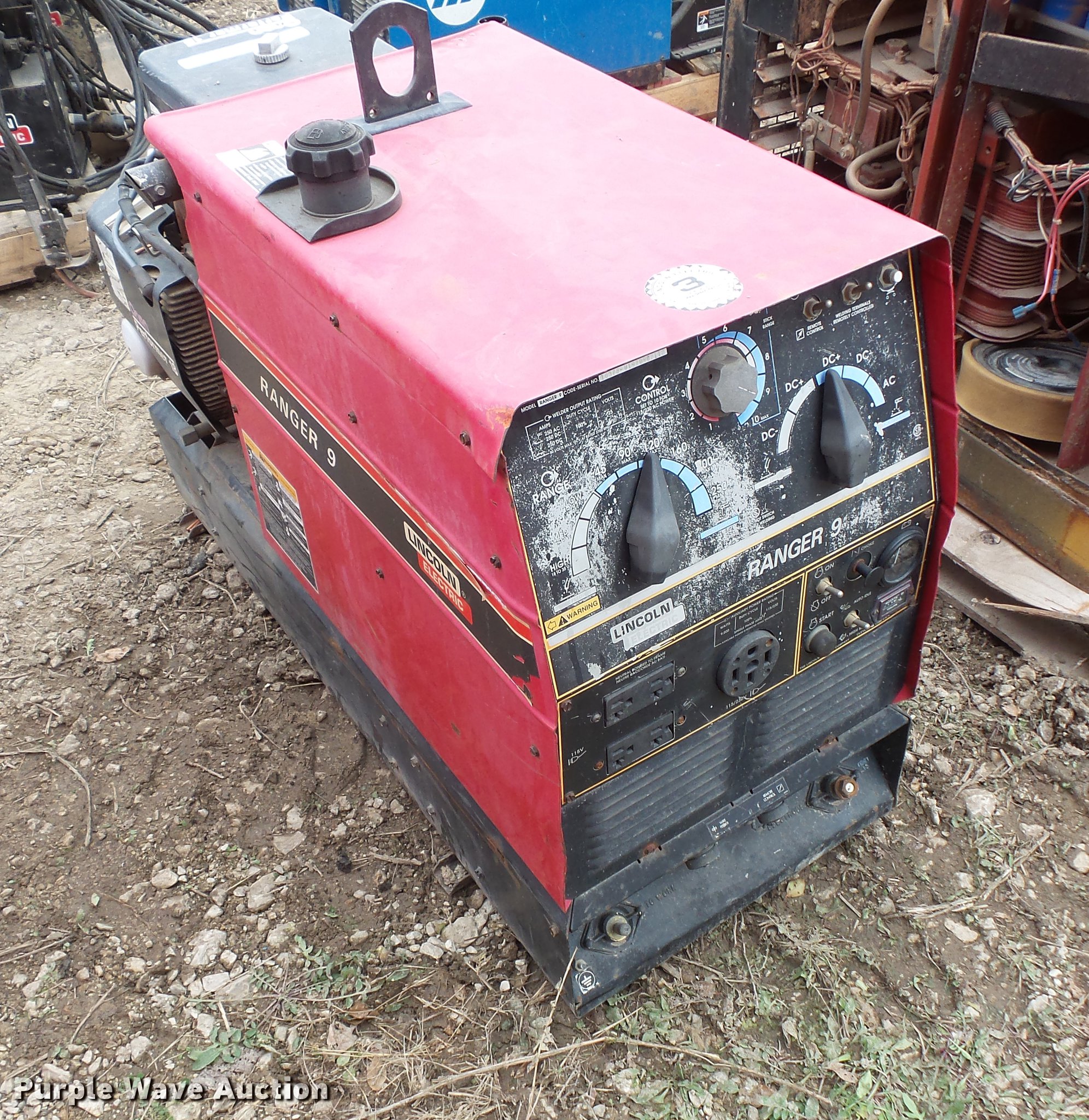 Lincoln Ranger 9 welder in East Moline, IL | Item EA9519 sold | Purple Wave